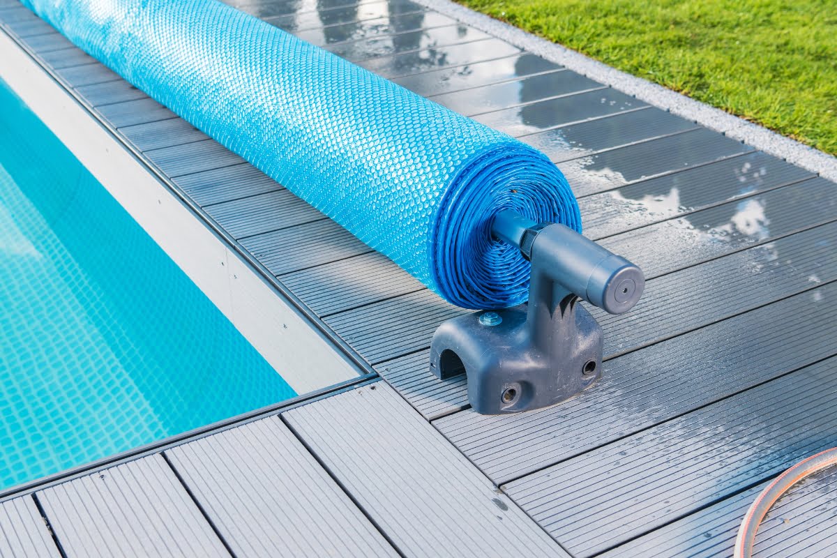 Say Goodbye to Summer: Closing Pool for Winter Made Easy - Clear Water ...